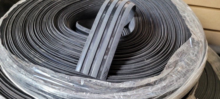 1 5/8 inch Wide Anti-Slip Rub-Strake - Black